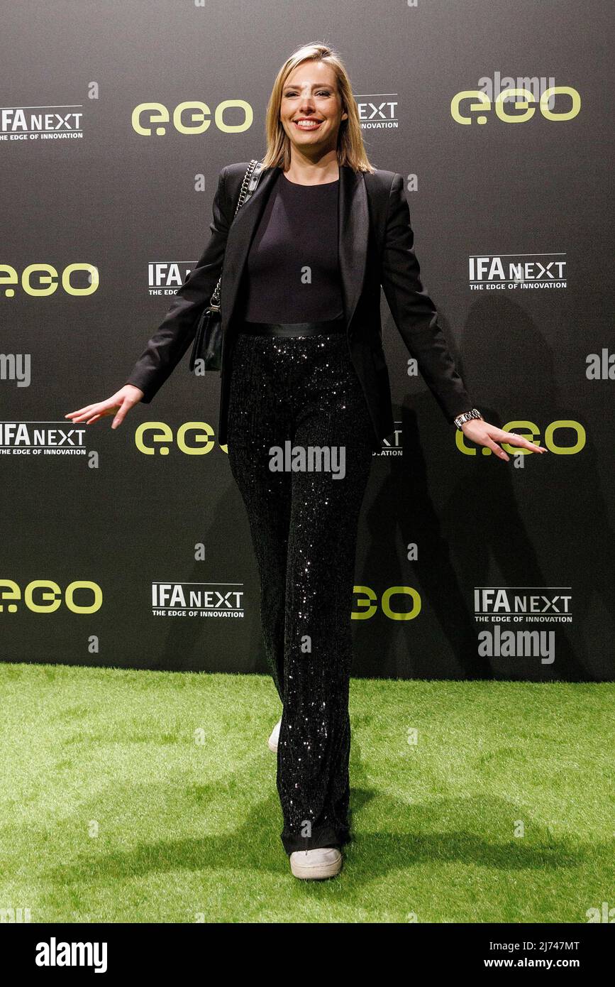 05 May 2022, Berlin: Nele Würzbach, presenter, on the red carpet before ...