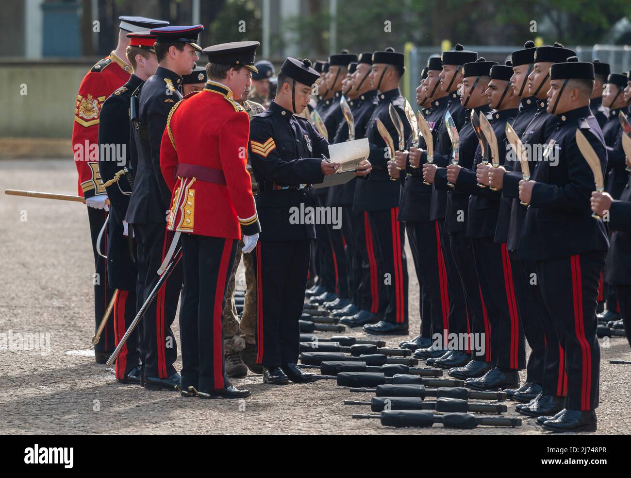 Wellington Barracks, London, UK. 5 May 2022. 10 The Queen’s Own Gurkha ...