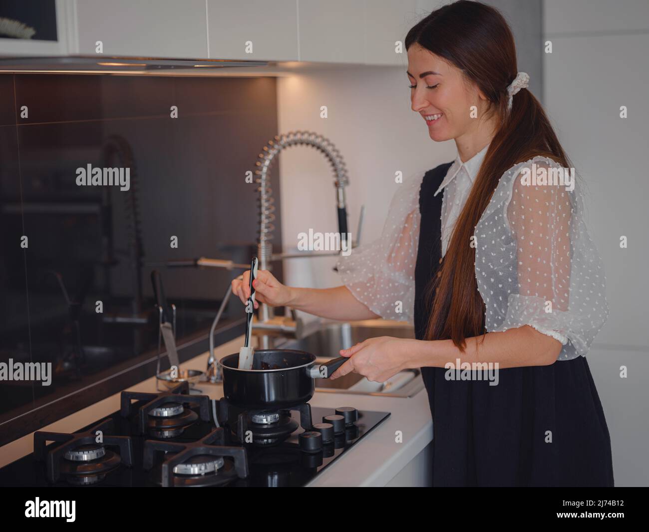 Lady beater hi-res stock photography and images - Alamy