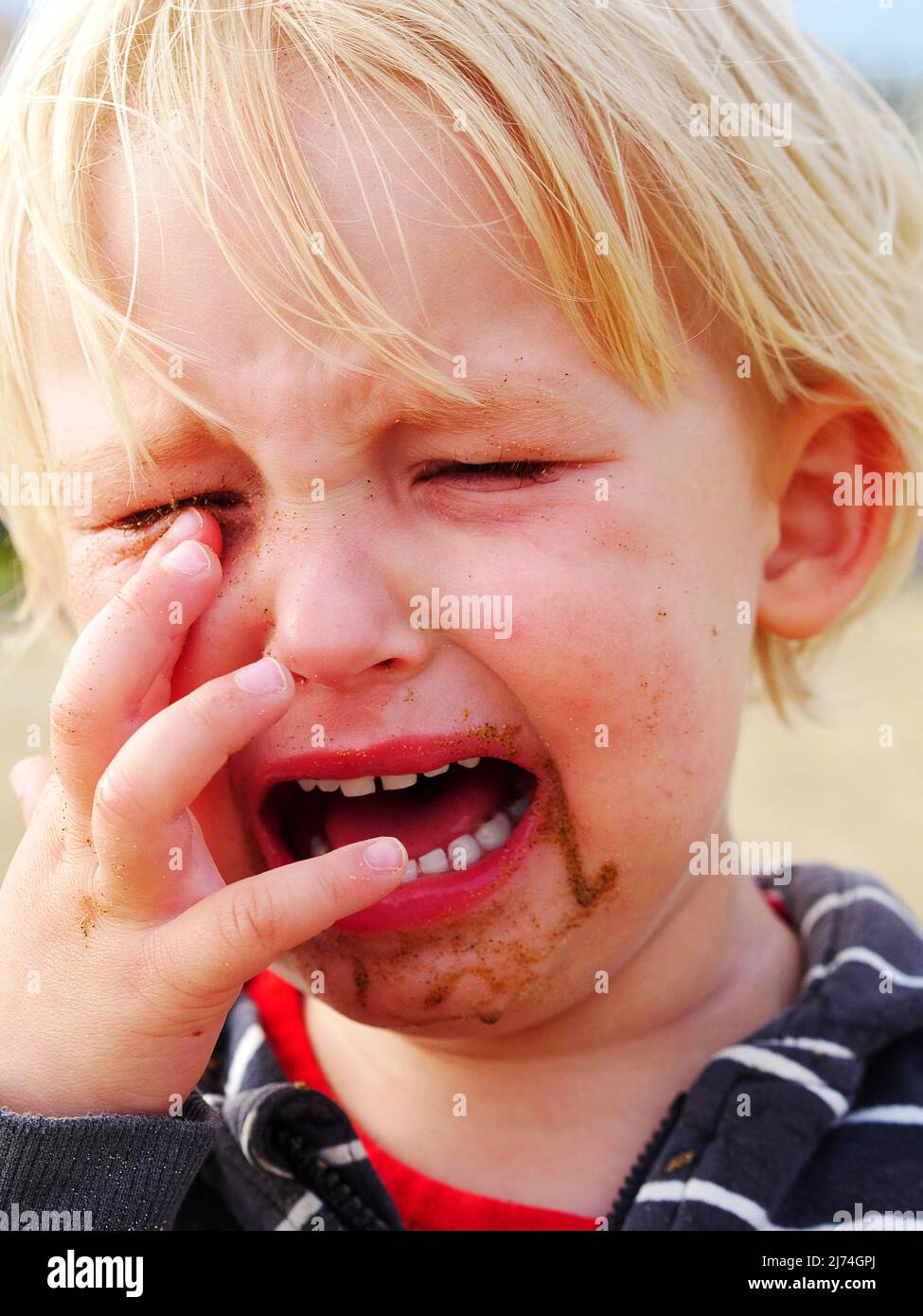 Rubbing eyelids hi-res stock photography and images - Alamy