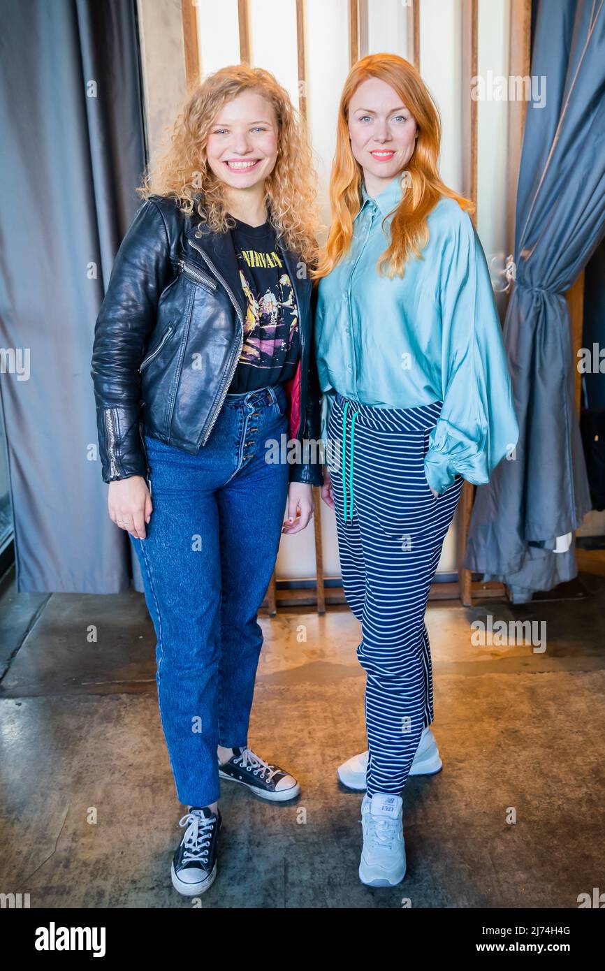 05 May 2022, Berlin: Luisa-Céline Gaffron (l) and Esther Roling, both ...
