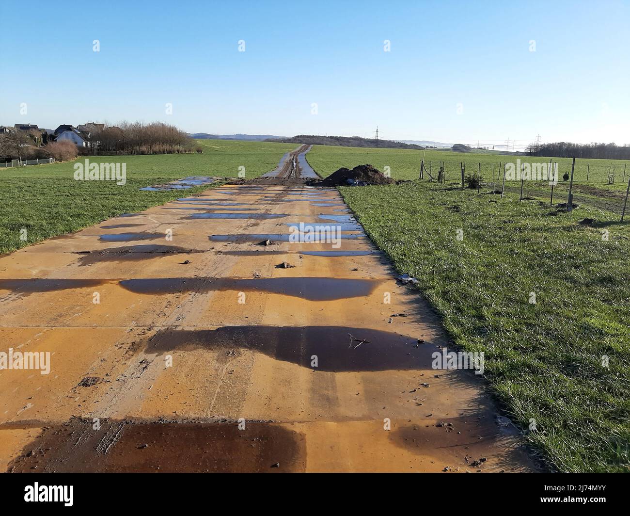 Wind power plates hi-res stock photography and images - Alamy