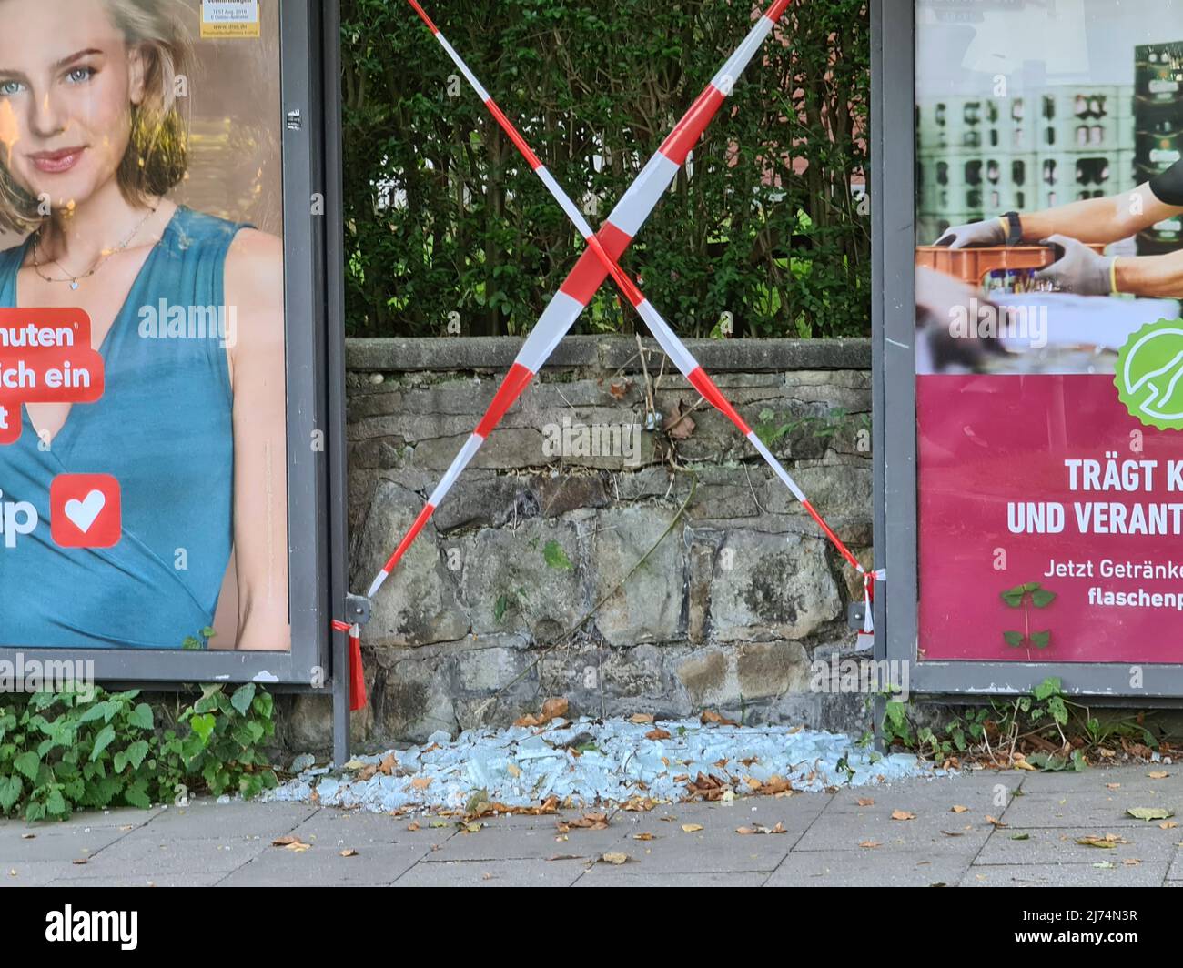 Destroyed bus hi-res stock photography and images - Alamy