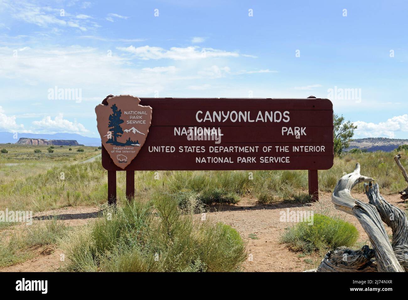 Entrance sign canyonlands national park hi-res stock photography and ...