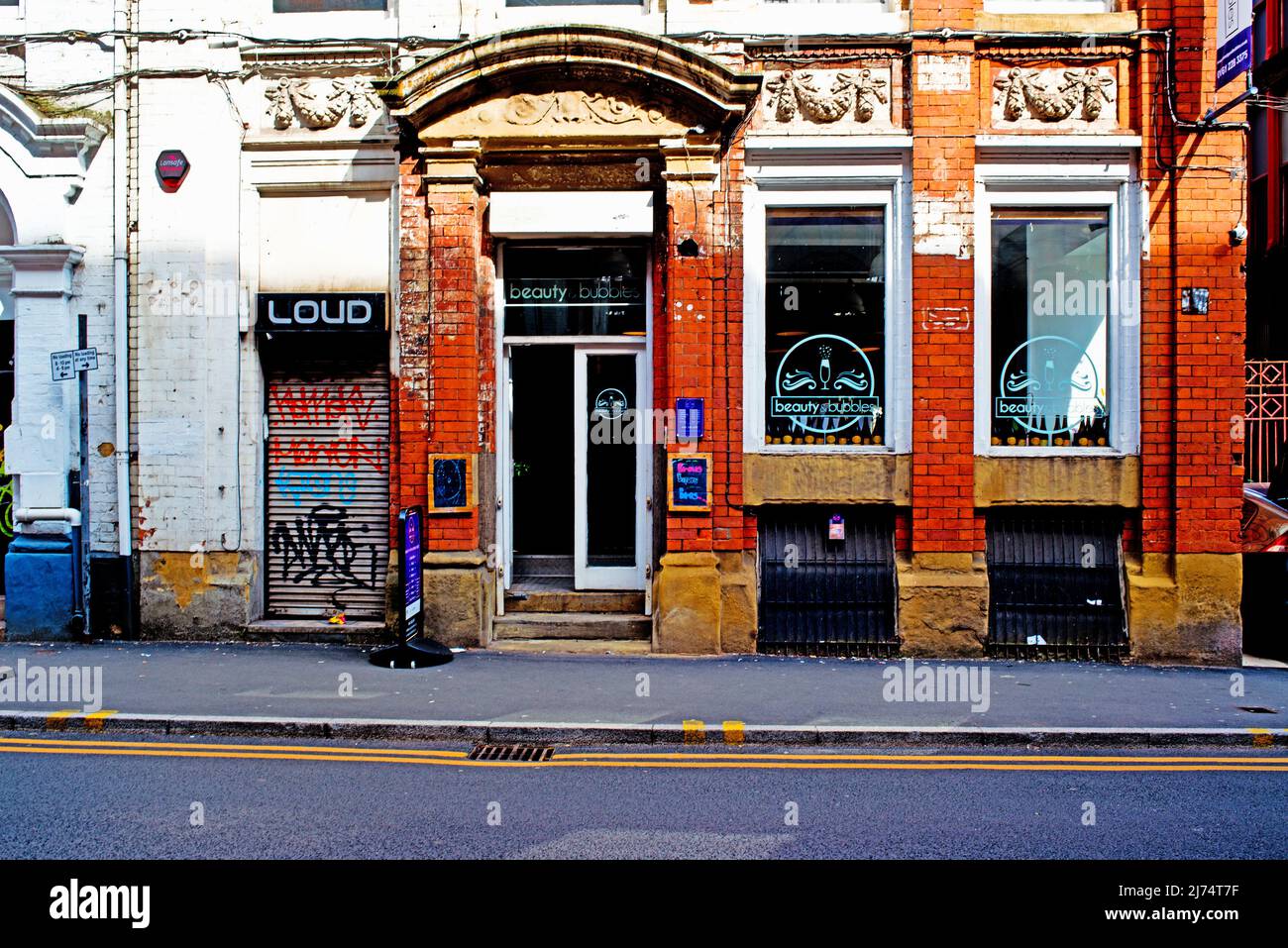 City beauty street hi-res stock photography and images - Alamy