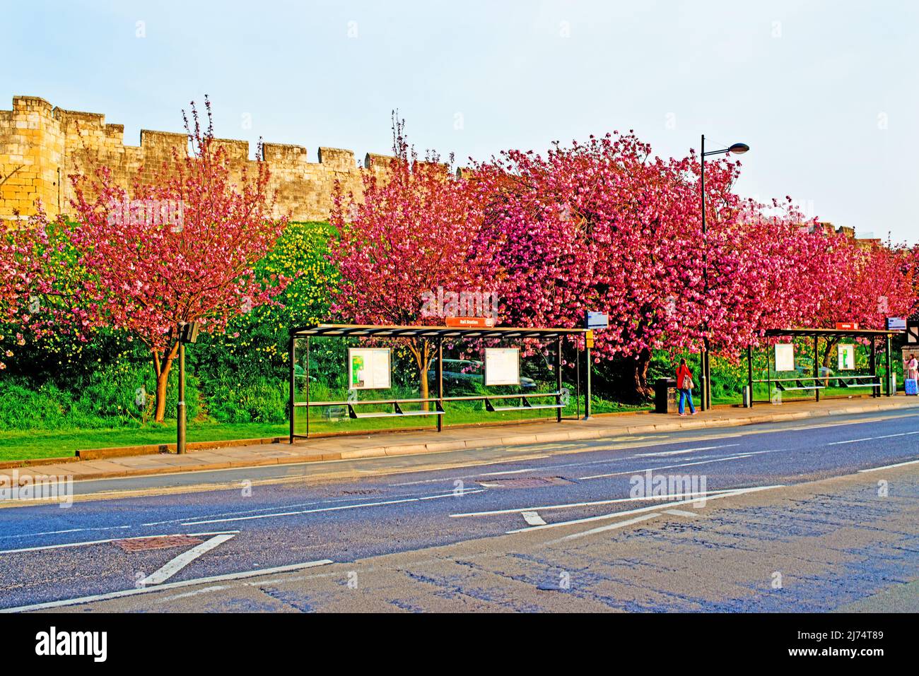 Station stops hi-res stock photography and images - Alamy