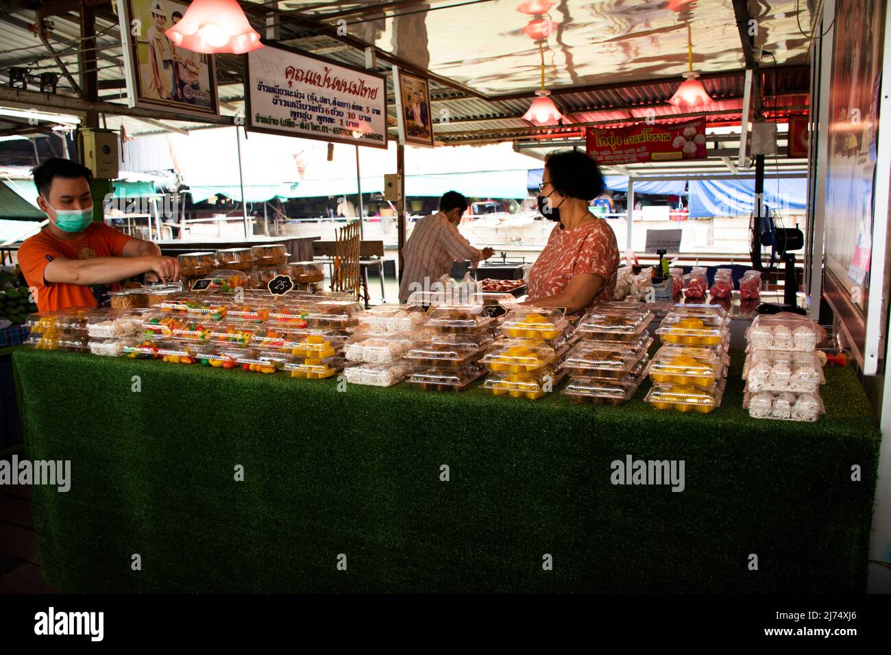 Thai people foreign travelers walking travel visit shopping from ...