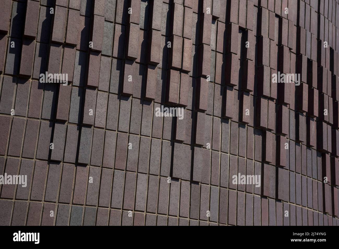 Cylindrical building construction hi-res stock photography and images ...