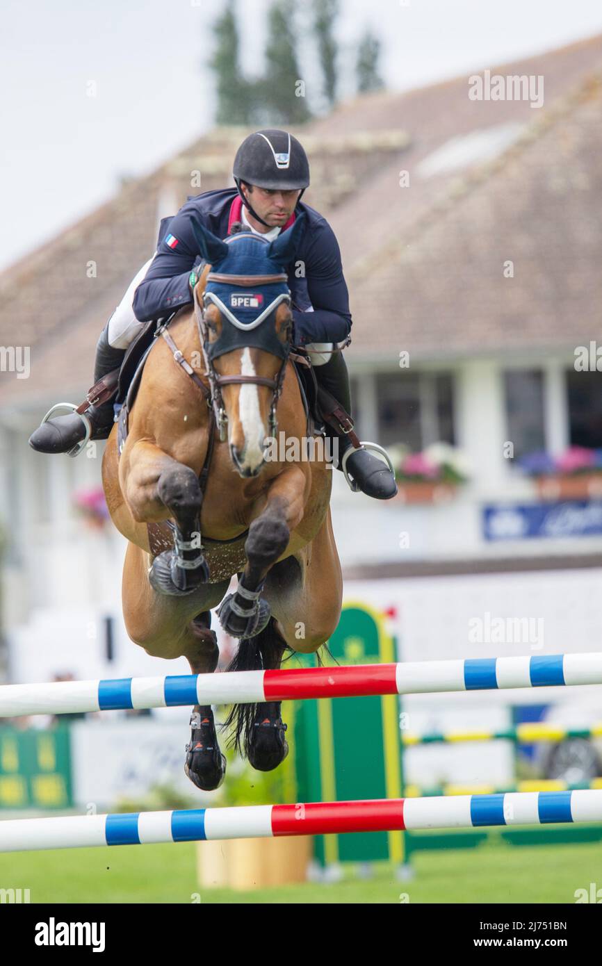 Blood diamond du pont hi-res stock photography and images - Alamy