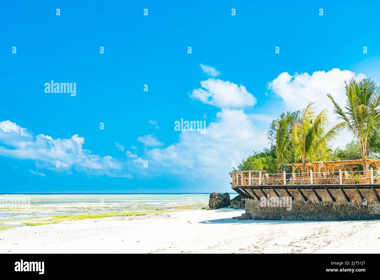 Beautiful shot beach large sandy hi-res stock photography and images ...