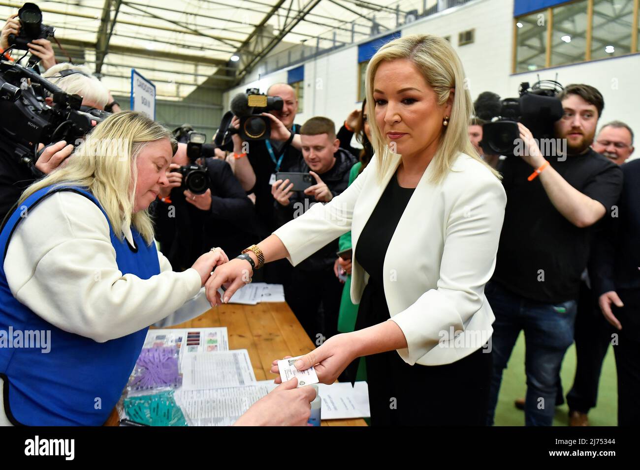 2022 northern ireland assembly election hi-res stock photography and ...