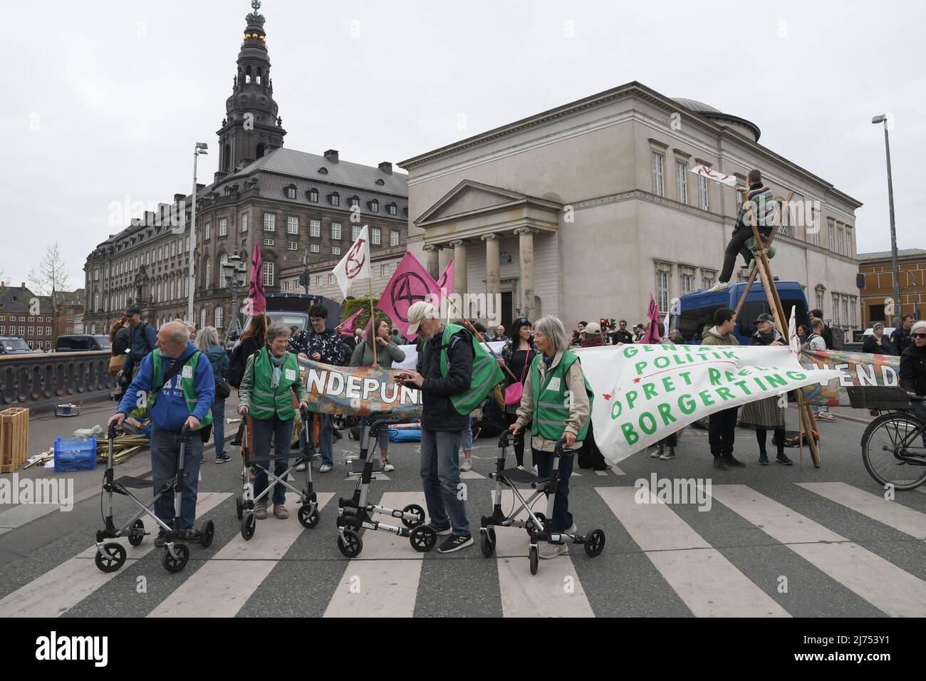 Copenhagen/Denmark/06 May 2022/Cliamet actrvest stngeclimate protest ...