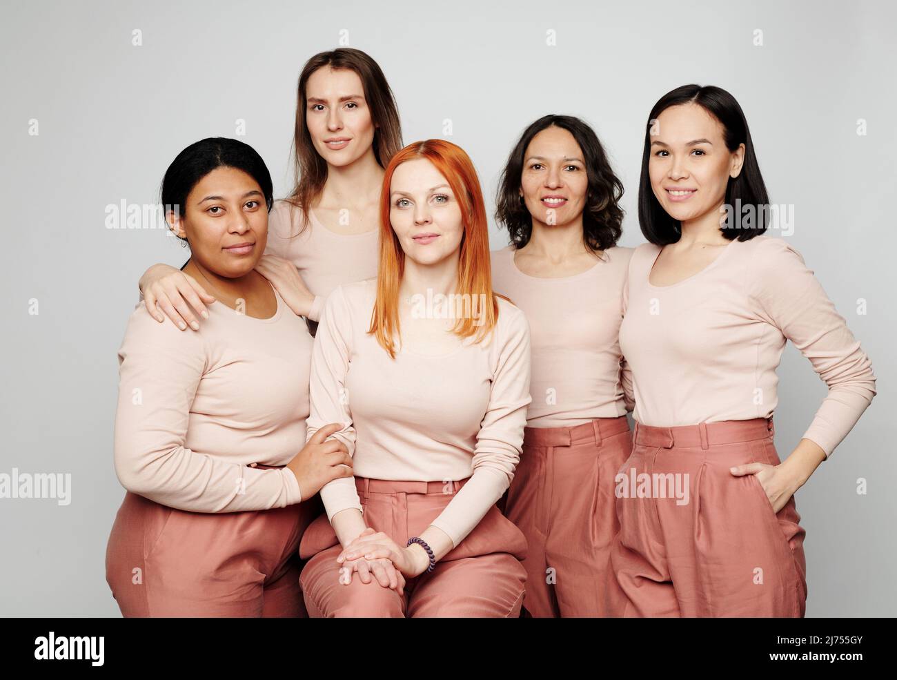 Same outfits hi-res stock photography and images - Alamy