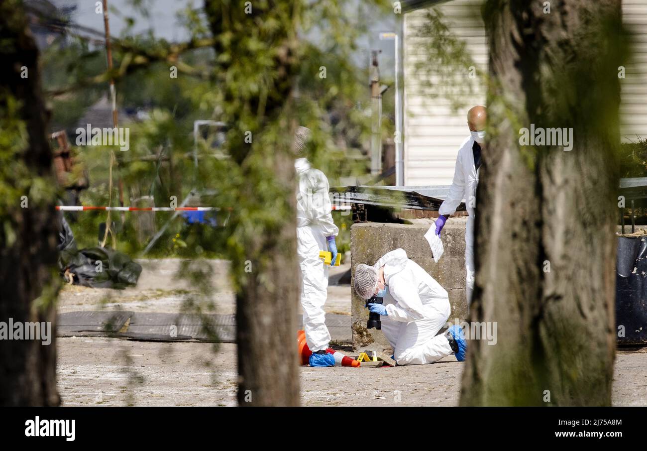 2022-05-06 13:52:45 ALBASSERDAM - The police are investigating a care ...