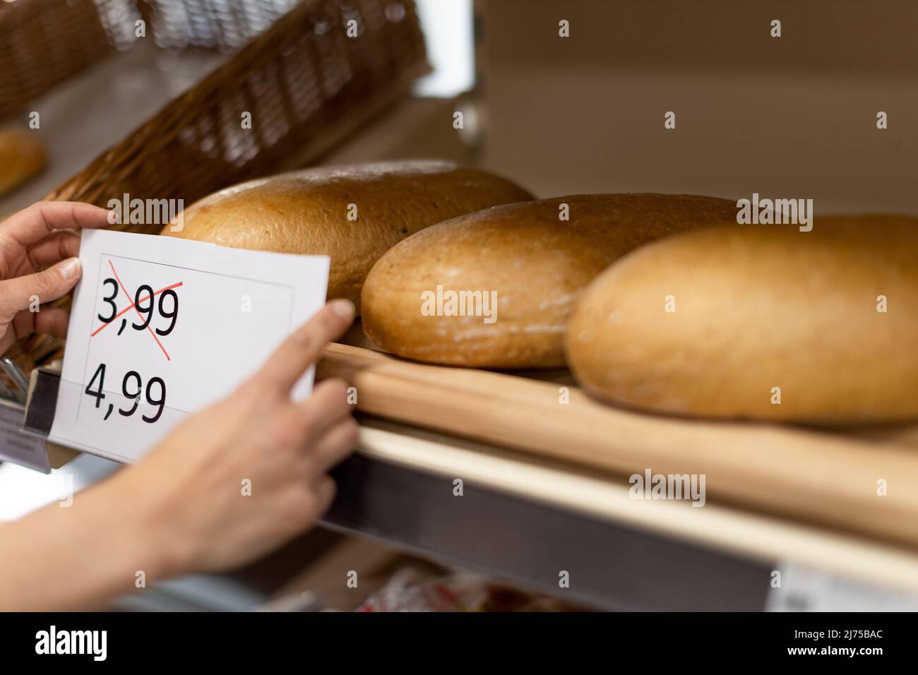 Bread aisle in supermarket hi-res stock photography and images - Alamy