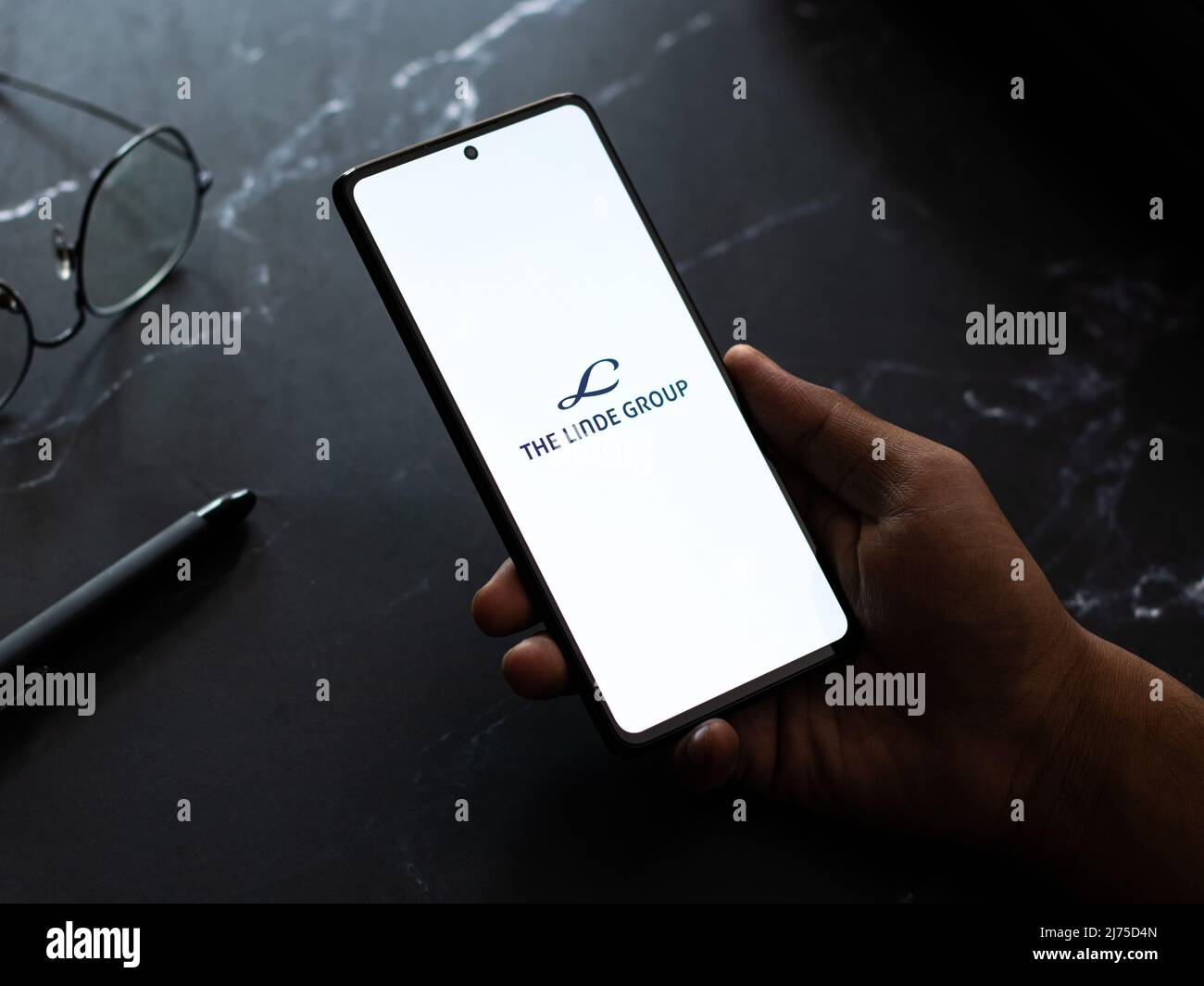 Linde plc logo hi-res stock photography and images - Alamy