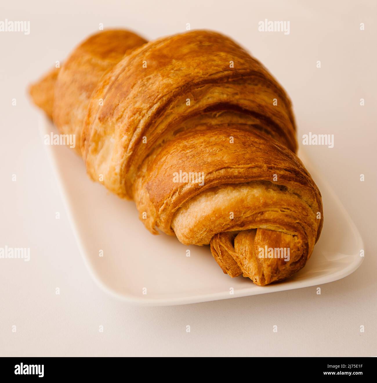 Croissant roll hi-res stock photography and images - Alamy
