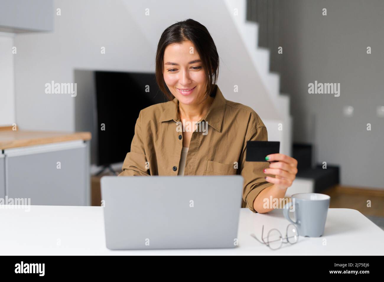 Asian lady using computer order hi-res stock photography and images - Alamy