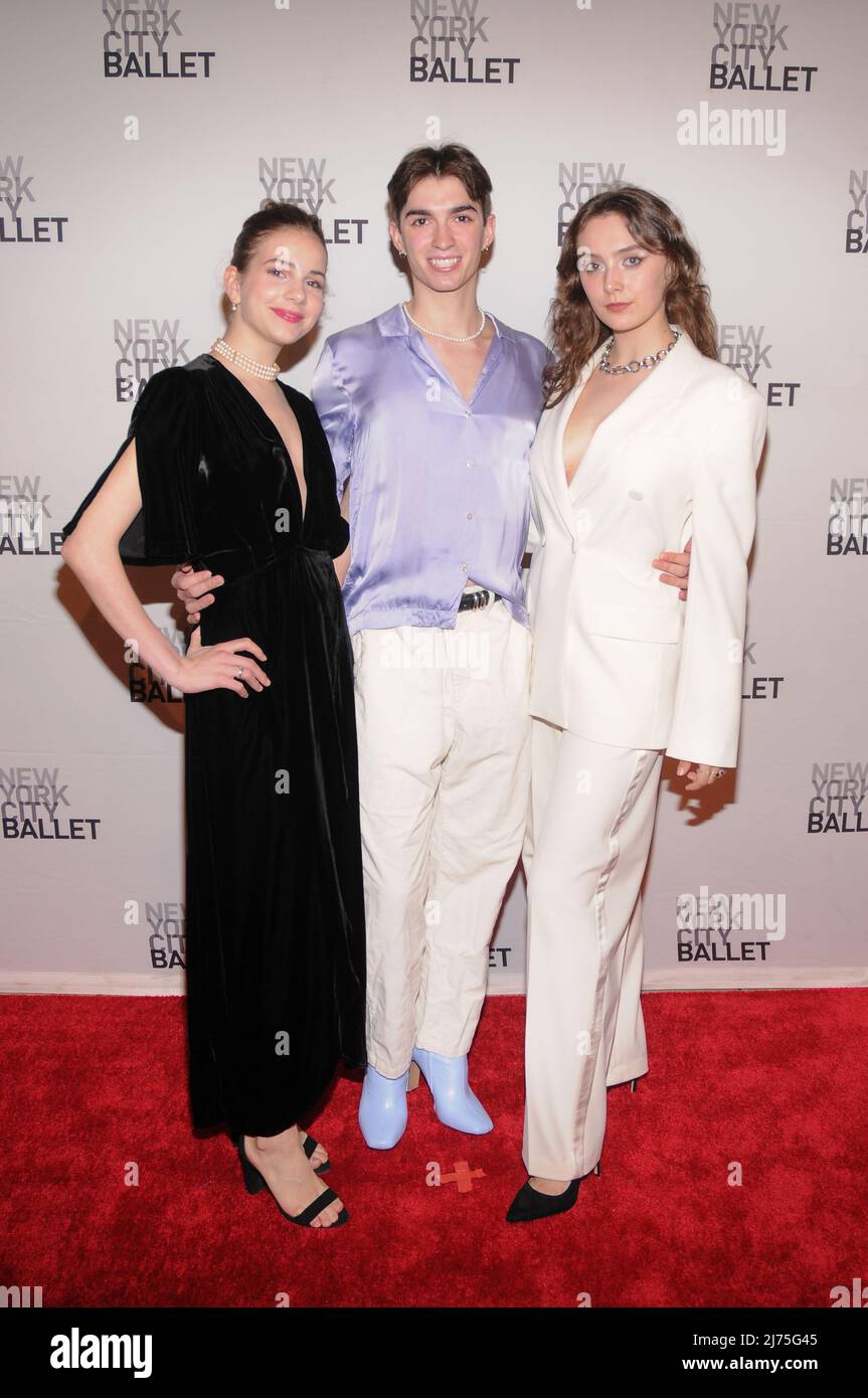 Sarah harmon hi-res stock photography and images - Alamy