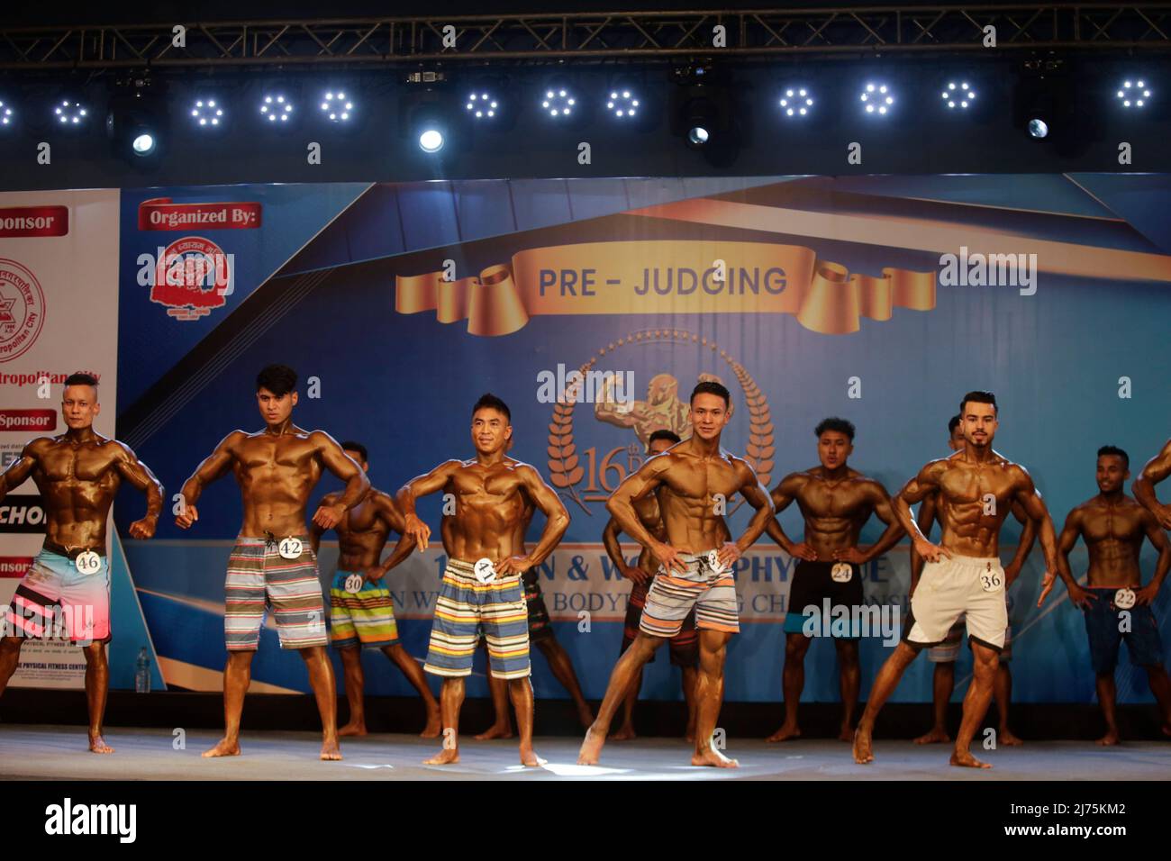 Bodybuilders stage hi-res stock photography and images - Alamy