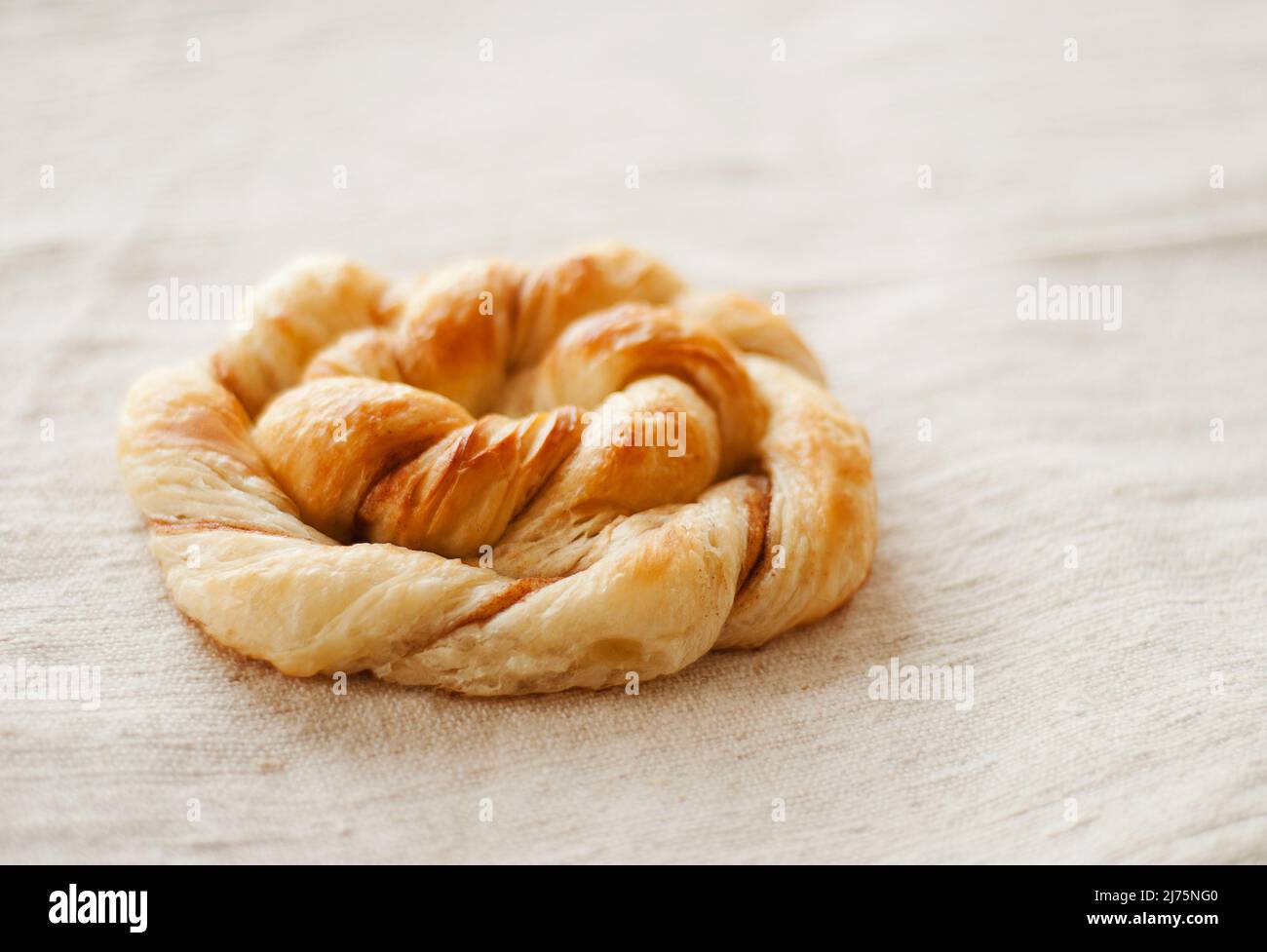 A single danish on white Stock Photo - Alamy