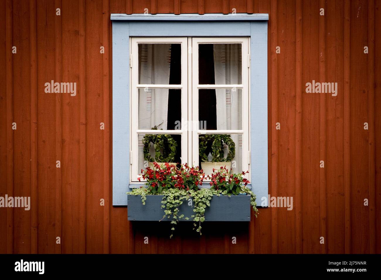 old window, old house Stock Photo - Alamy