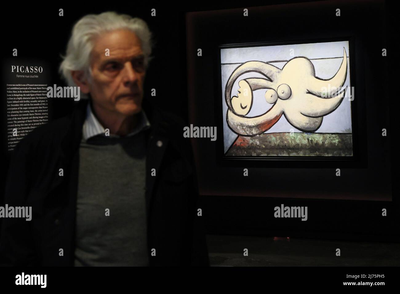 Picasso femme nue couchee hi-res stock photography and images - Alamy