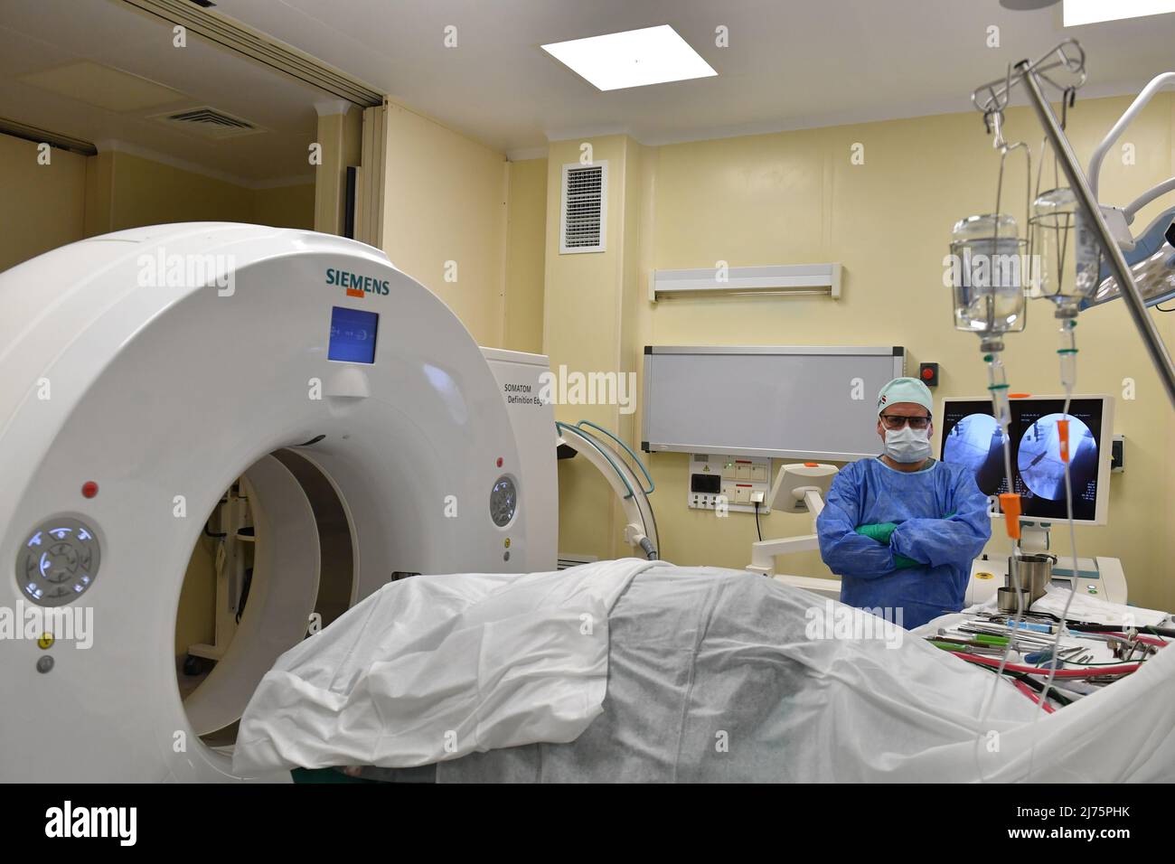 Moscow. Medical employees during inspection of the patient in the ...