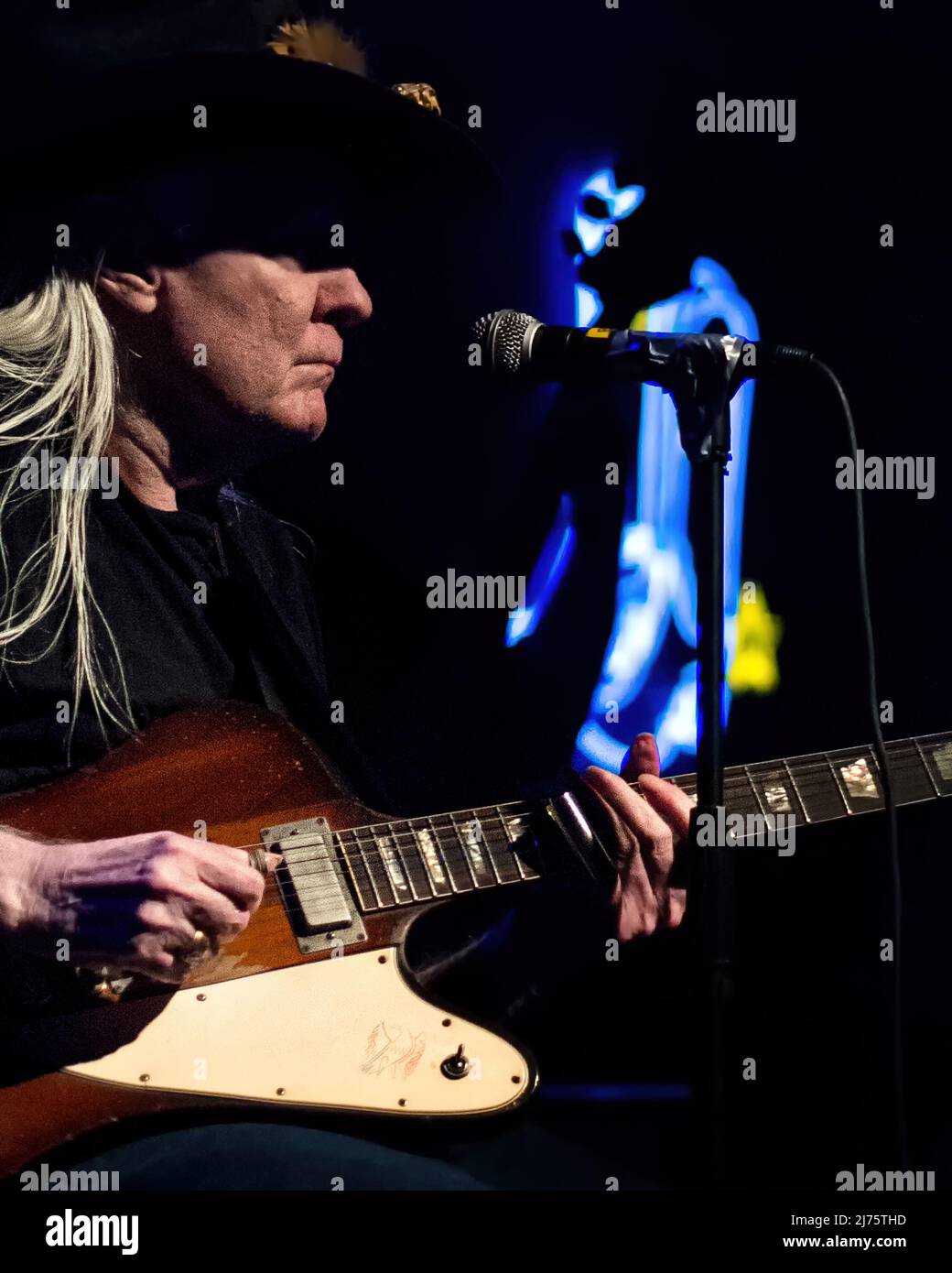 Johnny guitar hi-res stock photography and images - Alamy