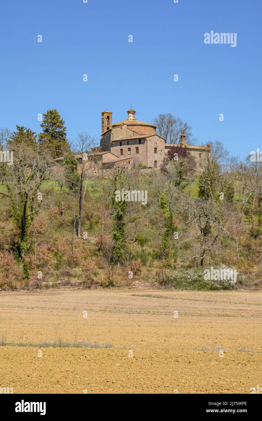 Abandoned cathedral near Siena, Tuscany, Italy - Abbazia di San Galgano ...