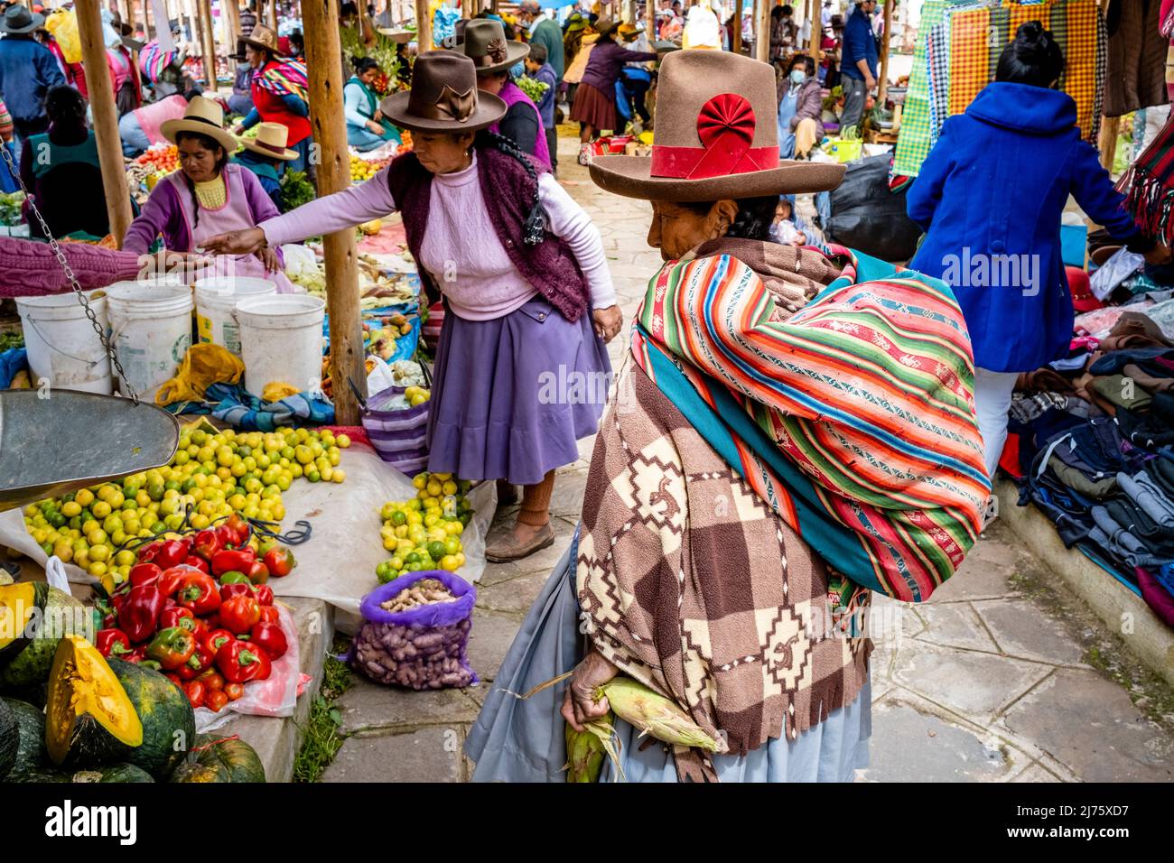 Senior Indigenous Quechua Women Shopping For Fruit and Vegetables At ...