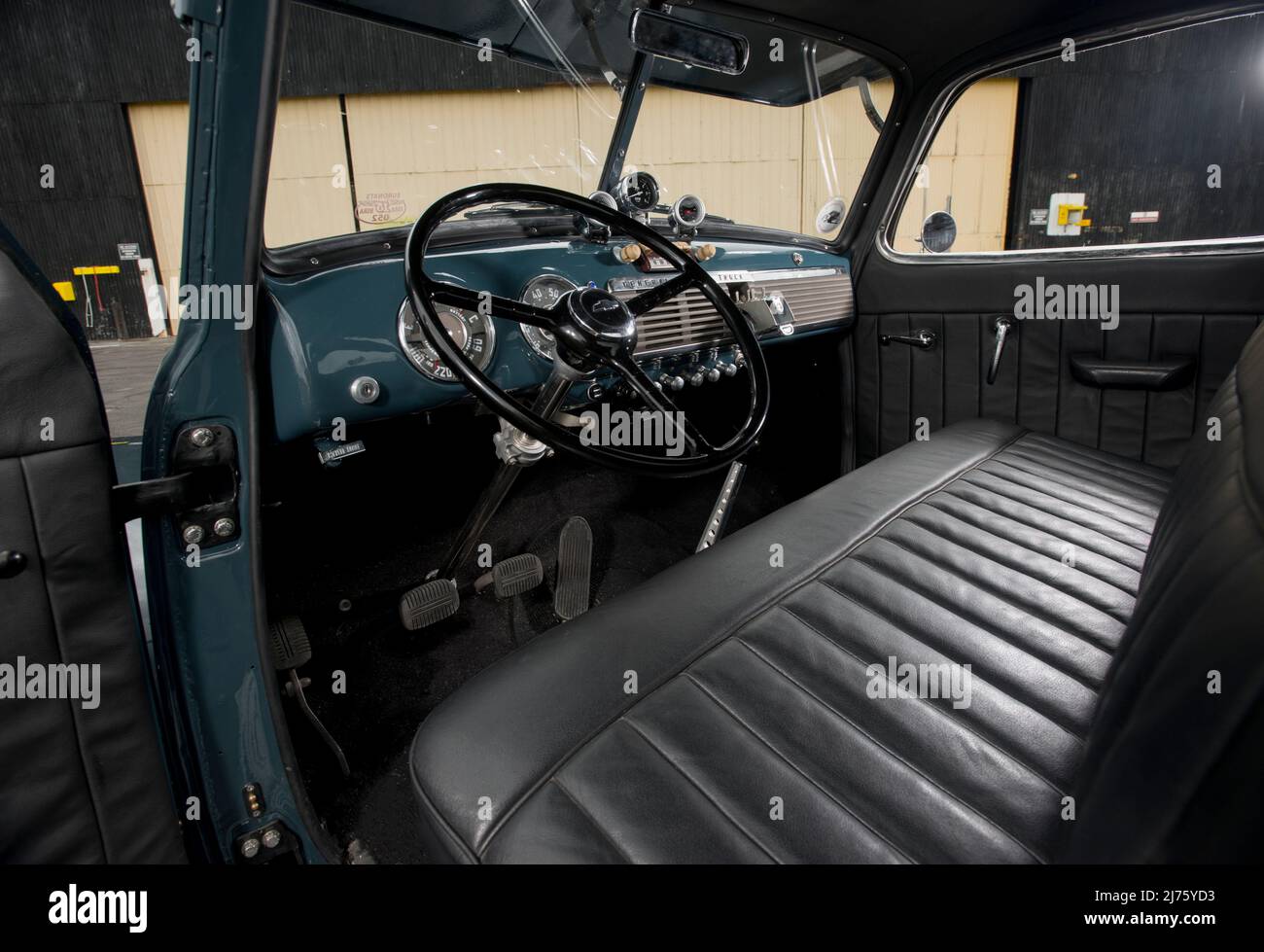 Interior De Una Camioneta Chevy De 1950 Is This The PERFECT '98 Chevy