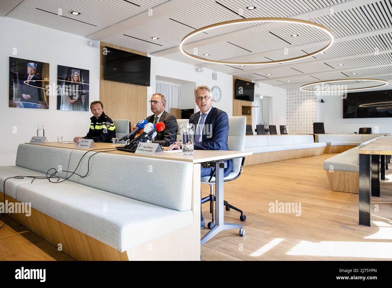 2022-05-06 17:43:22 ALBLASSERDAM - Dennis den Os, district chief Zuid ...