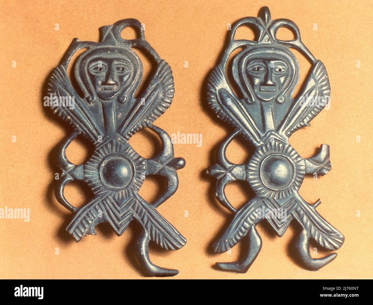 BRONCES VOTIVOS PROCEDENTES DEL BERRUECO (SALAMANCA). TANIT DIOSA ...