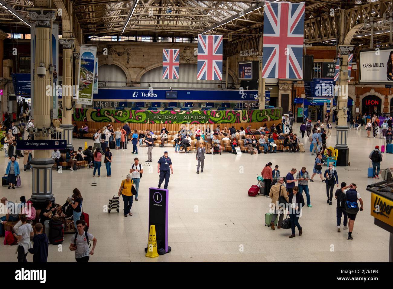 London Victoria- major railway terminus in South West London Stock ...