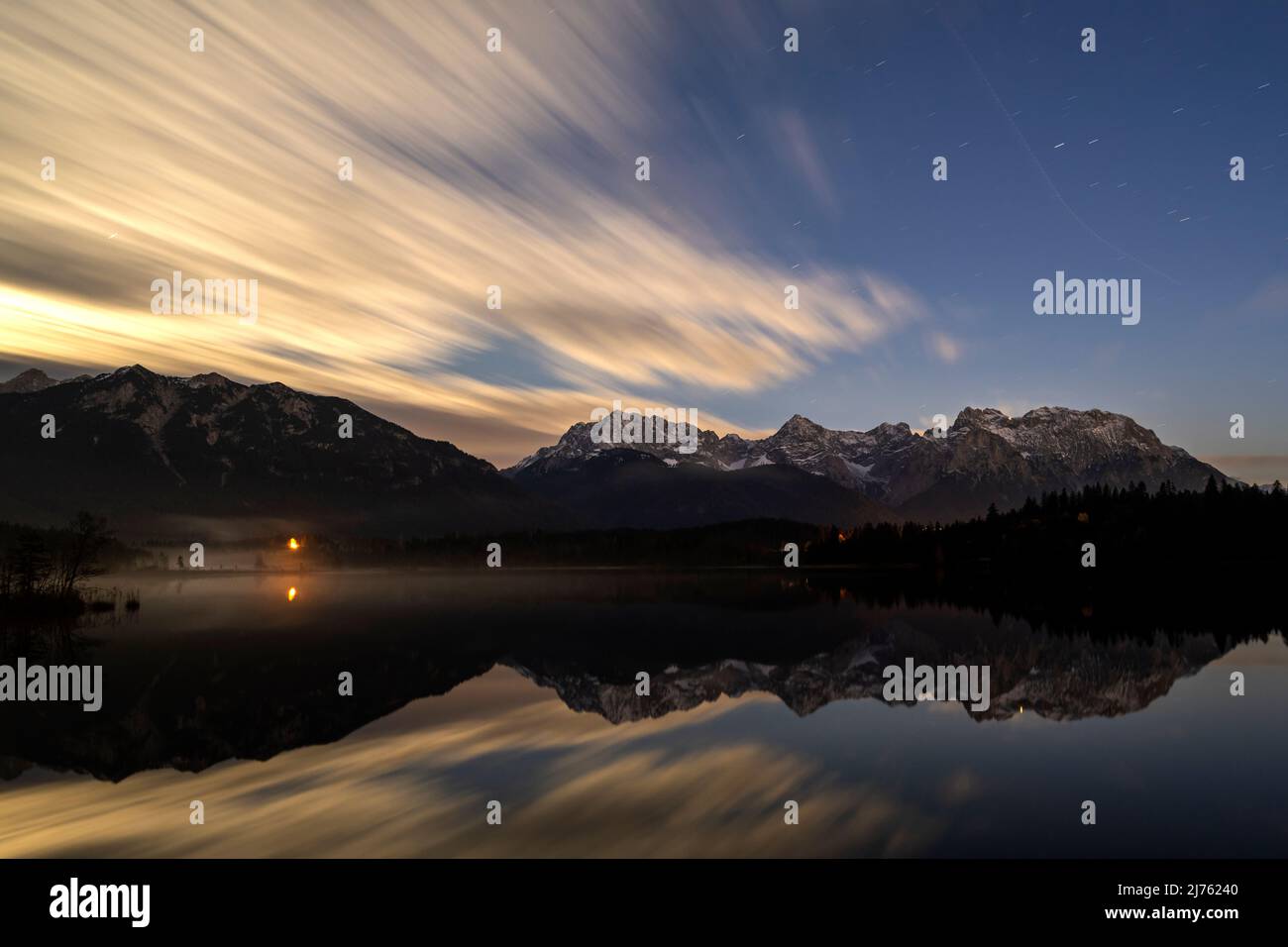 Long exposure clouds mountains hi-res stock photography and images - Alamy