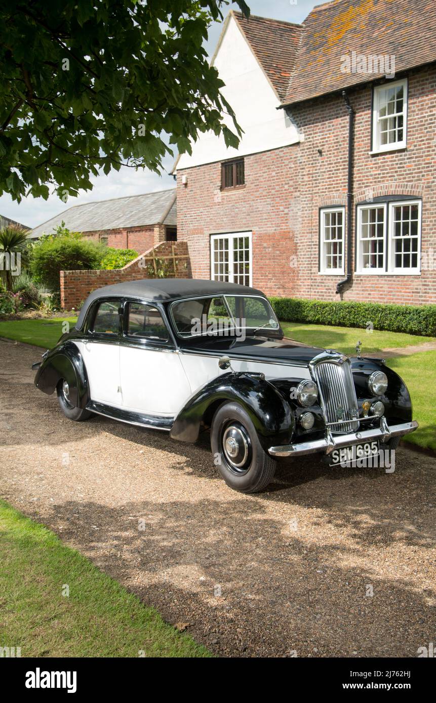 White riley sports car hi-res stock photography and images - Alamy