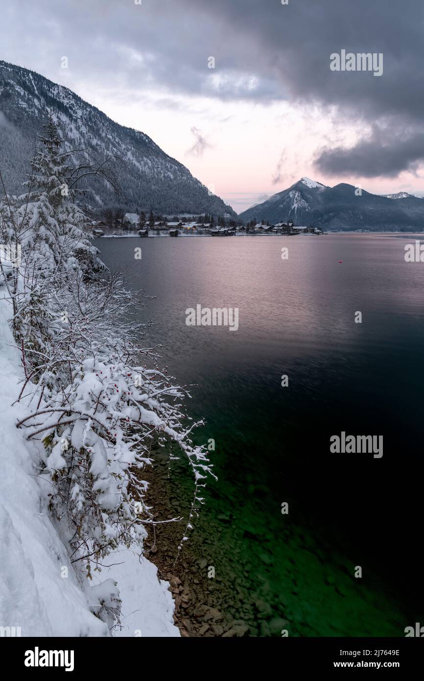Winter at the Walchensee, the village Walchensee (municipality Kochel ...