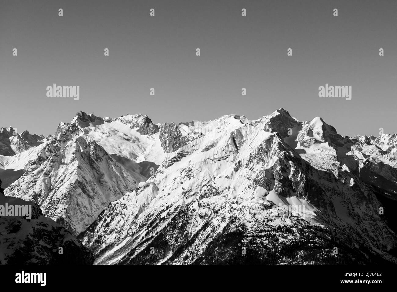 Winter alps mountaintop snow Black and White Stock Photos & Images - Alamy