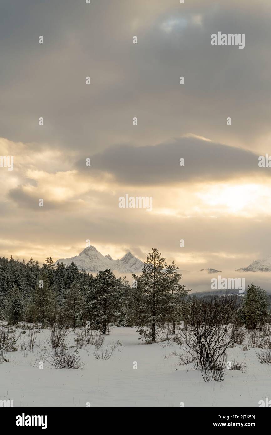 Alluvial plain hi-res stock photography and images - Alamy