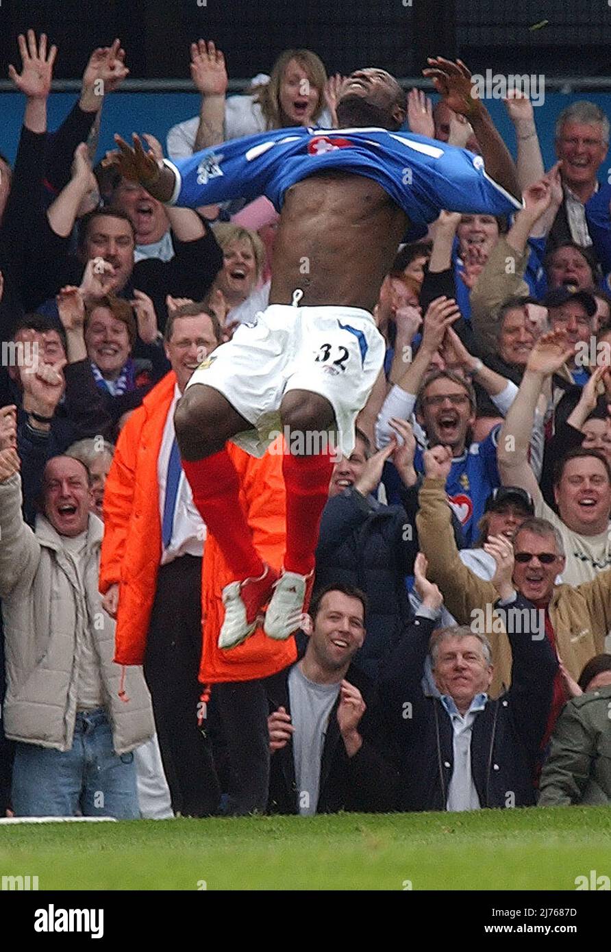 PORTSMOUTH V SOUTHAMPTON LUA LUA CELEBRATES GOAL NO THREE PIC MIKE ...