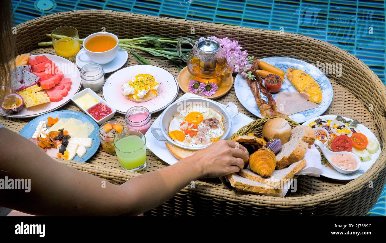 Floating tray hi-res stock photography and images - Alamy