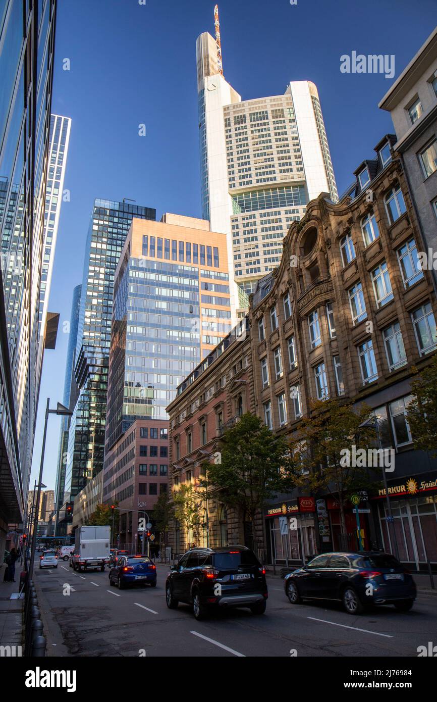 Germany, Hesse, Rhine-Main area, Frankfurt am Main, Neue Mainzer Straße ...