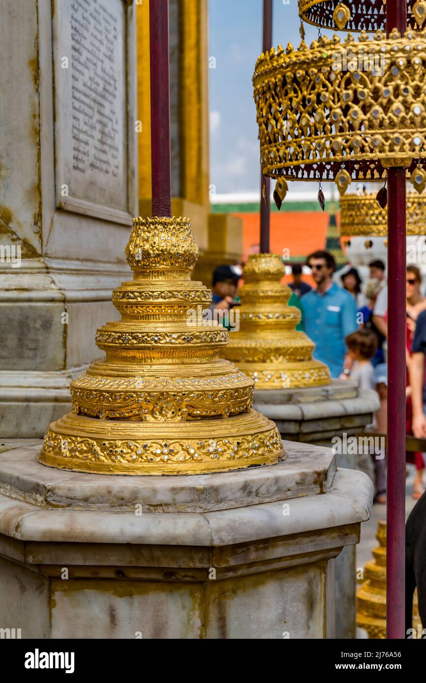 Gilded buddhist objects hi-res stock photography and images - Alamy