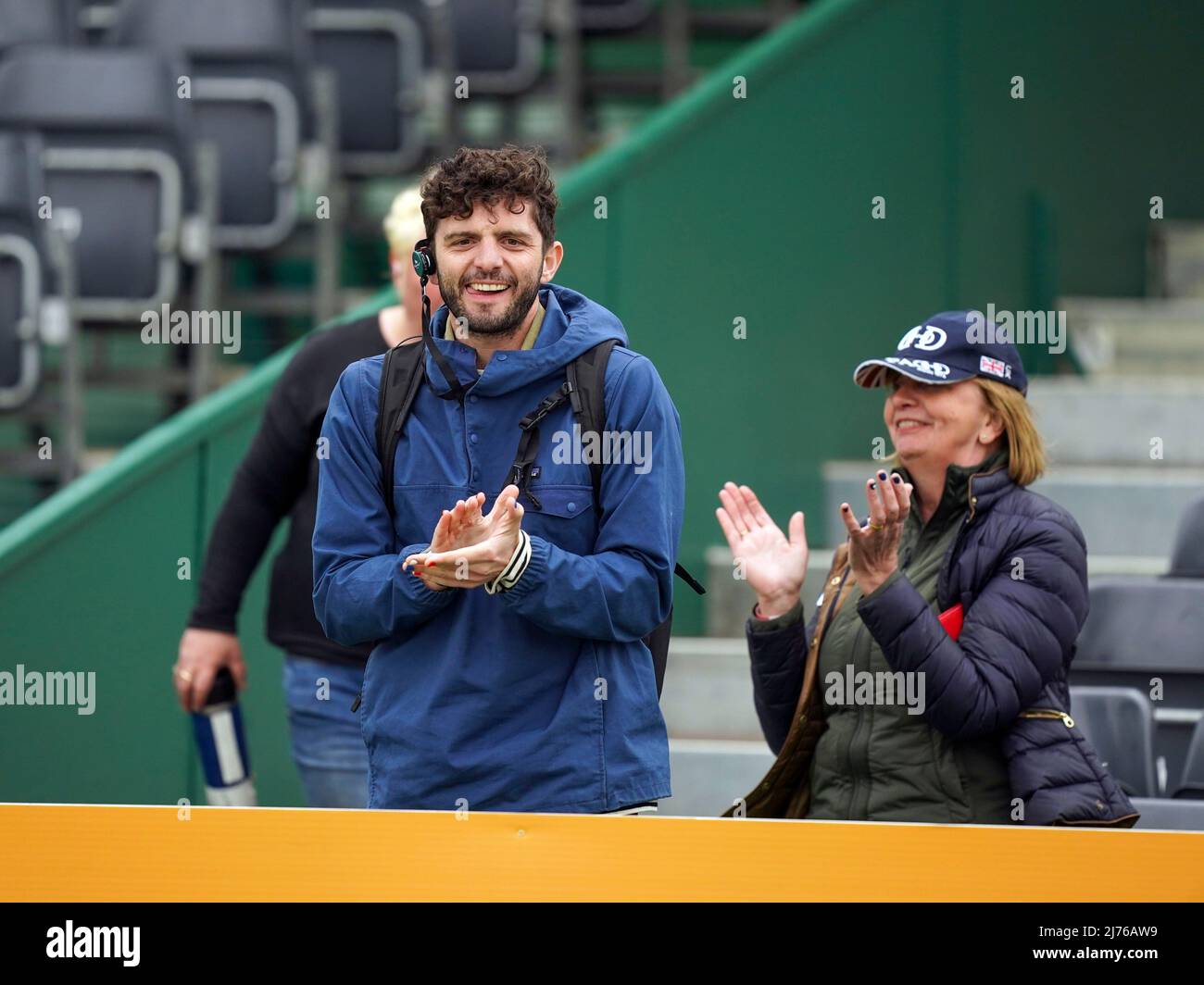 Downton Abbey actor Michael C Fox (centre) cheers on SRS Kan Do ridden ...