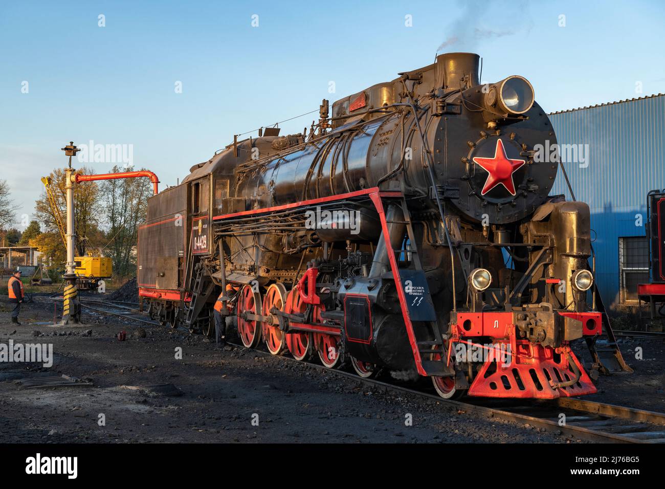 SORTAVALA, RUSSIA - OCTOBER 07, 2021: The locomotive of the tourist ...