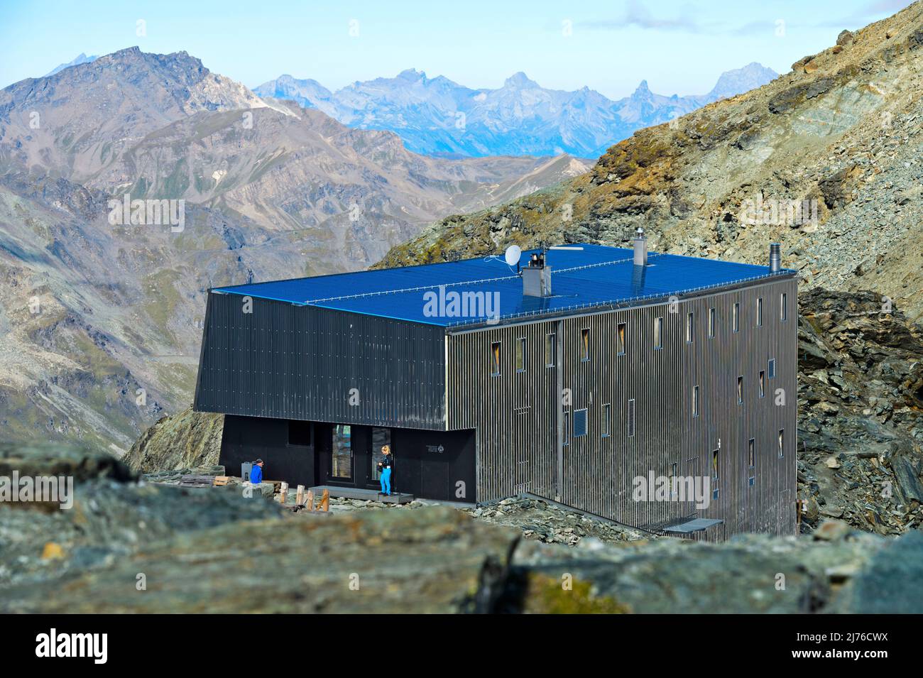 Cabane de tracuit mountain hut hi-res stock photography and images - Alamy