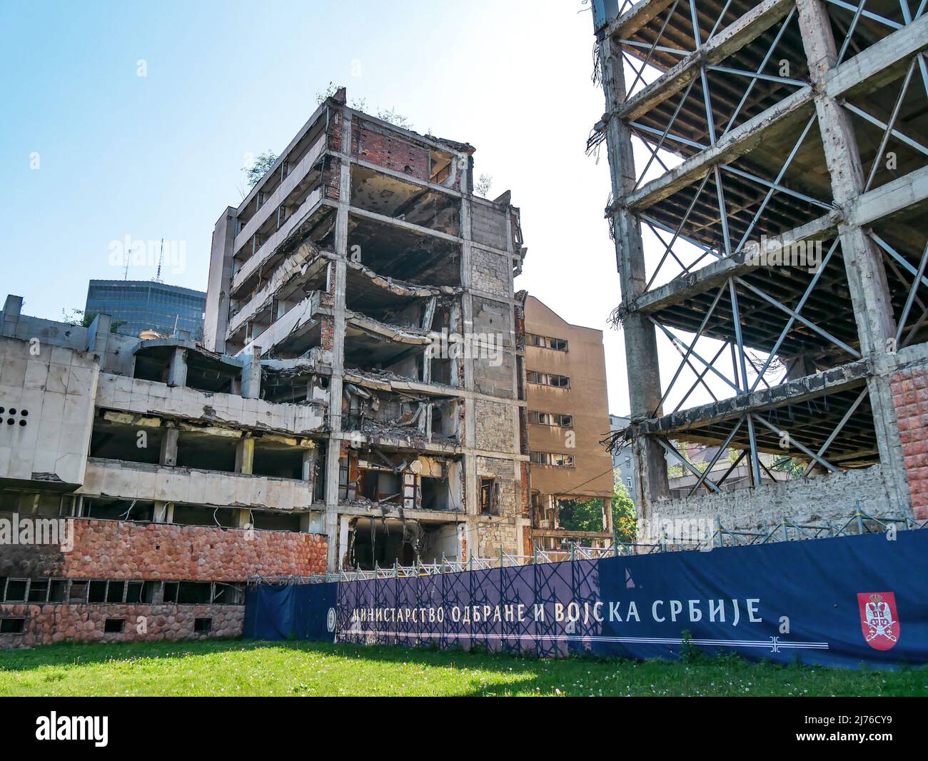 Nato bombs serbia hi-res stock photography and images - Alamy