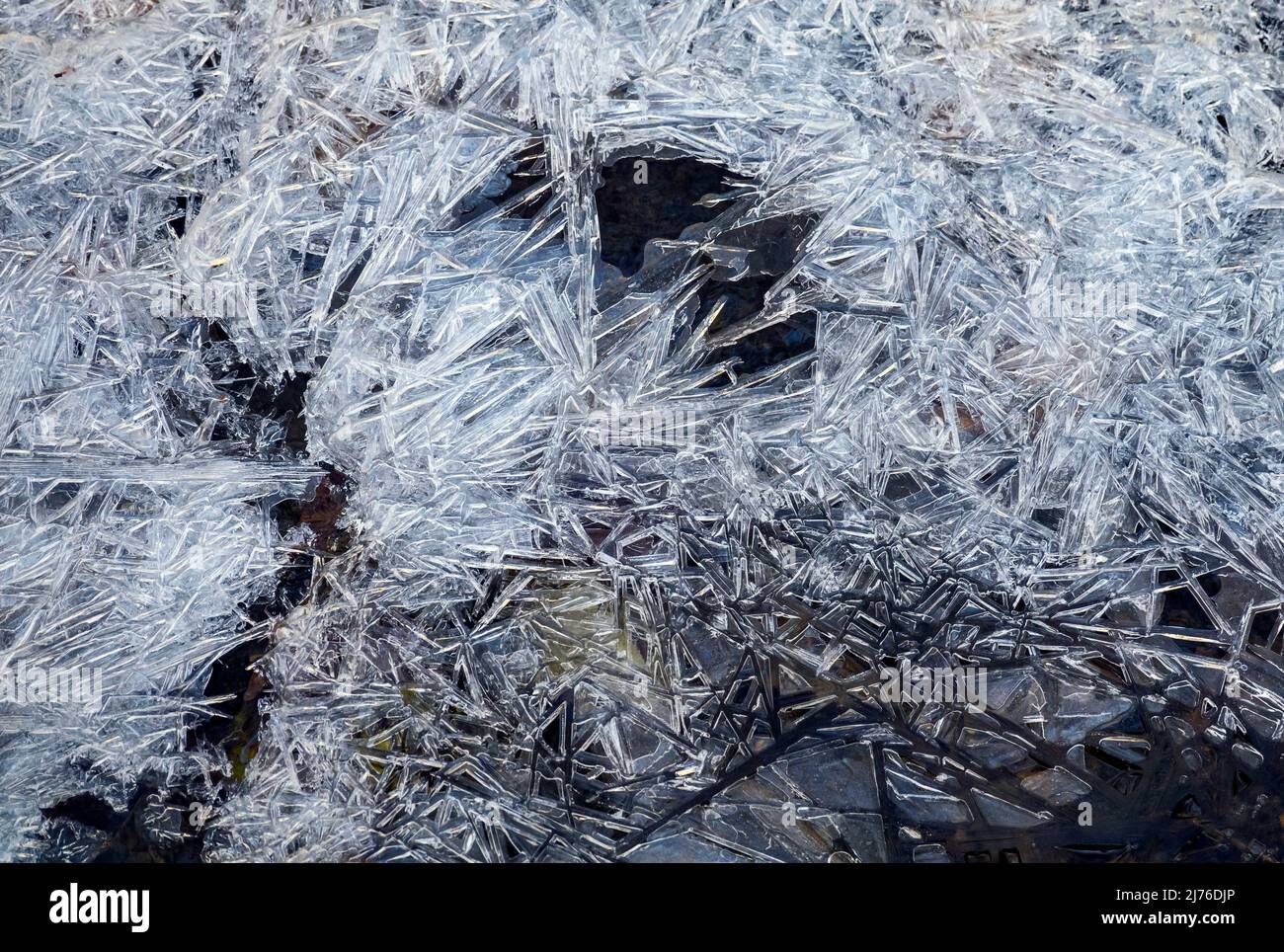 Crystals of water hi-res stock photography and images - Alamy