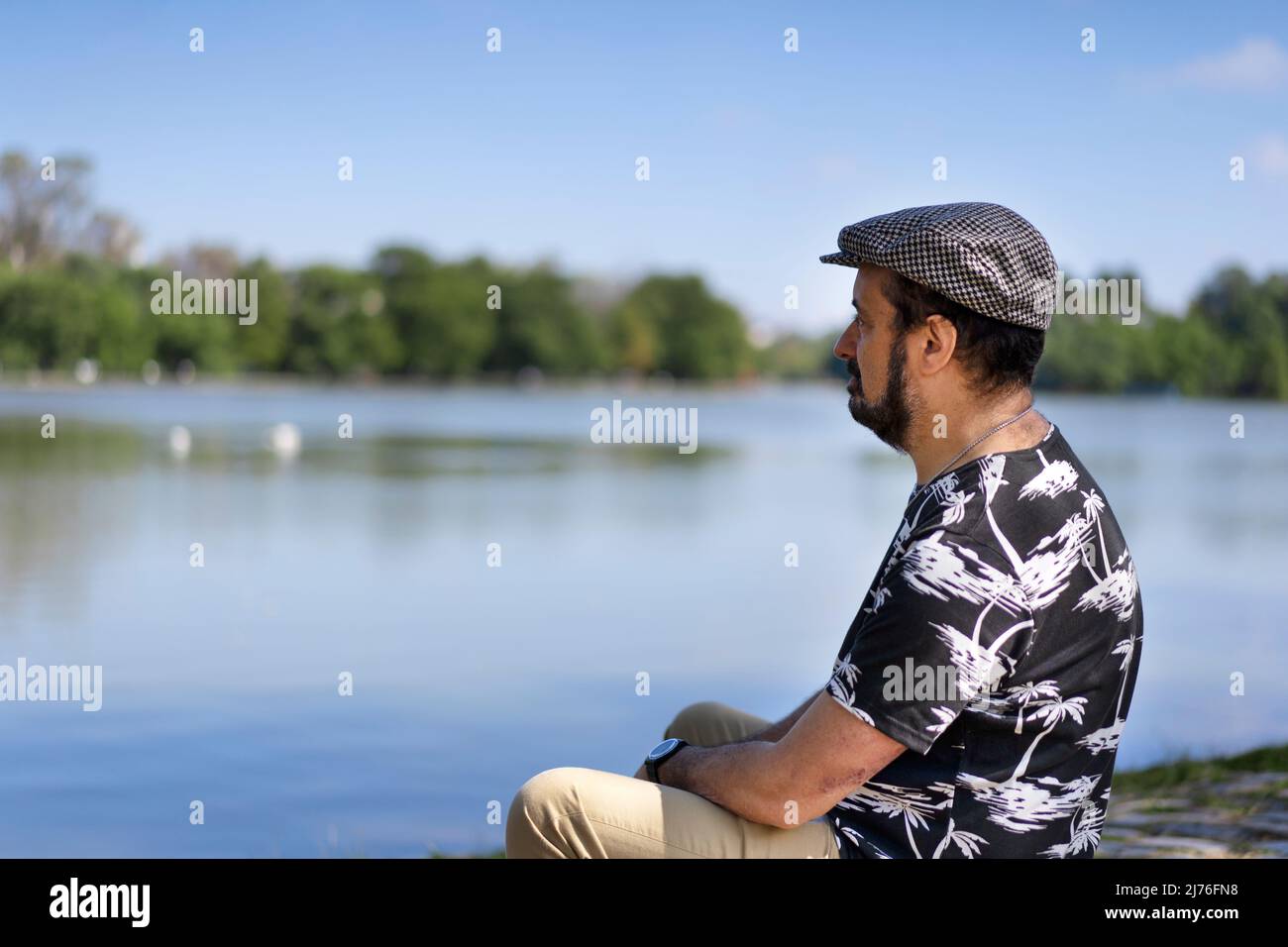 Man sitting relaxed hi-res stock photography and images - Alamy